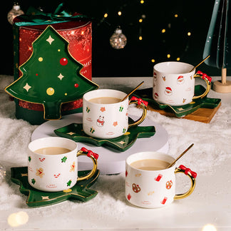 MOREUSHOP | Christmas Ceramic Cups and Saucer – Moreushop®