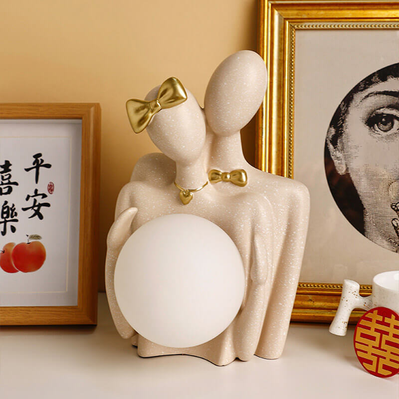 MOREUSHOP | Couple Holding Moon Lamp Ornaments – Moreushop®
