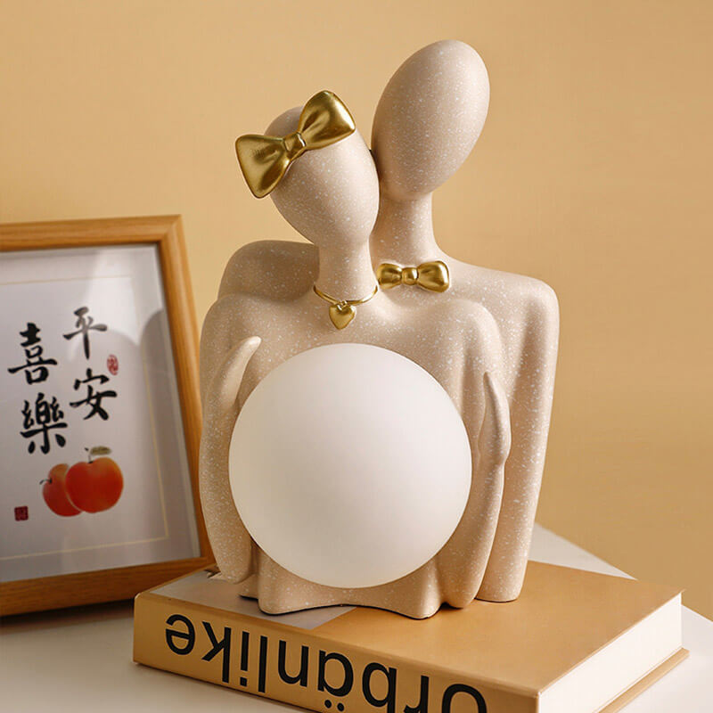 MOREUSHOP | Couple Holding Moon Lamp Ornaments – Moreushop®