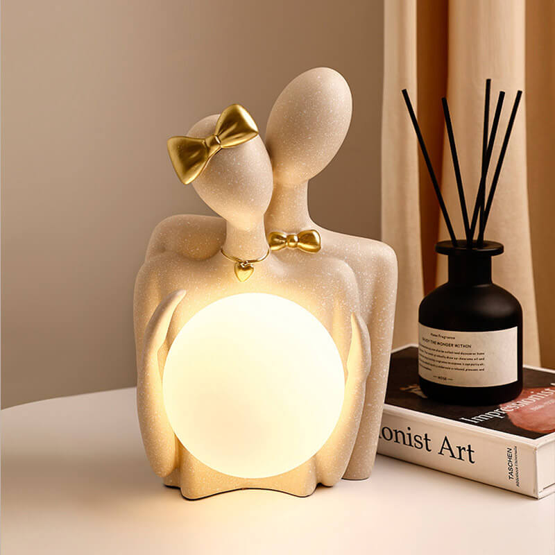 MOREUSHOP | Couple Holding Moon Lamp Ornaments – Moreushop®