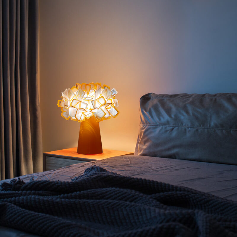 MOREUSHOP | Petal Table Lamp – Moreushop®