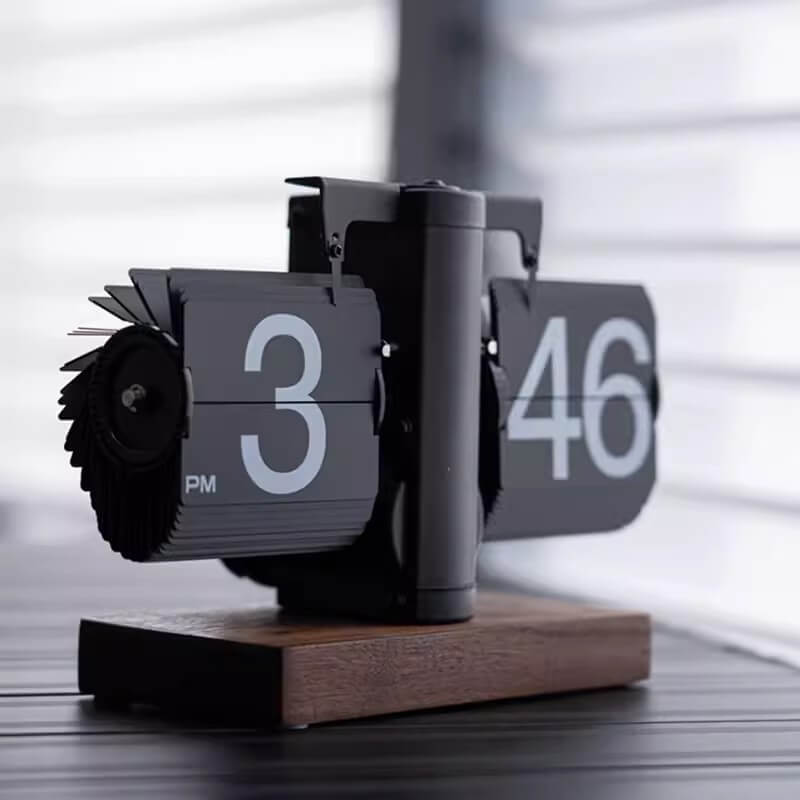 MOREUSHOP | Walnut Page Turning Clock – Moreushop®