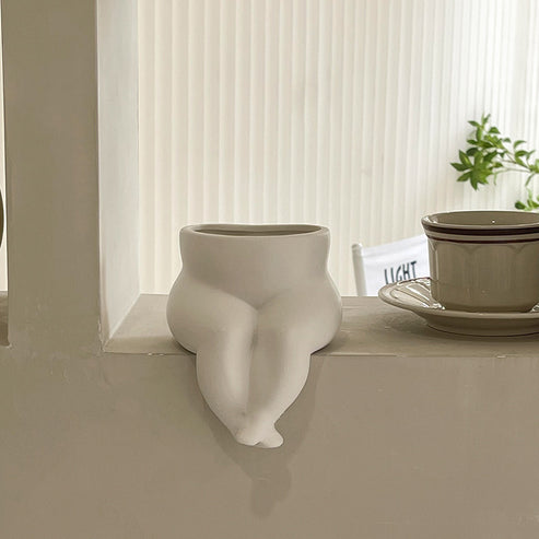 MOREUSHOP | Ceramic Leg Vase – Moreushop®