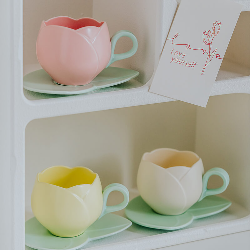 MOREUSHOP | Spring Tulip Ceramic Cup and Saucer – Moreushop®